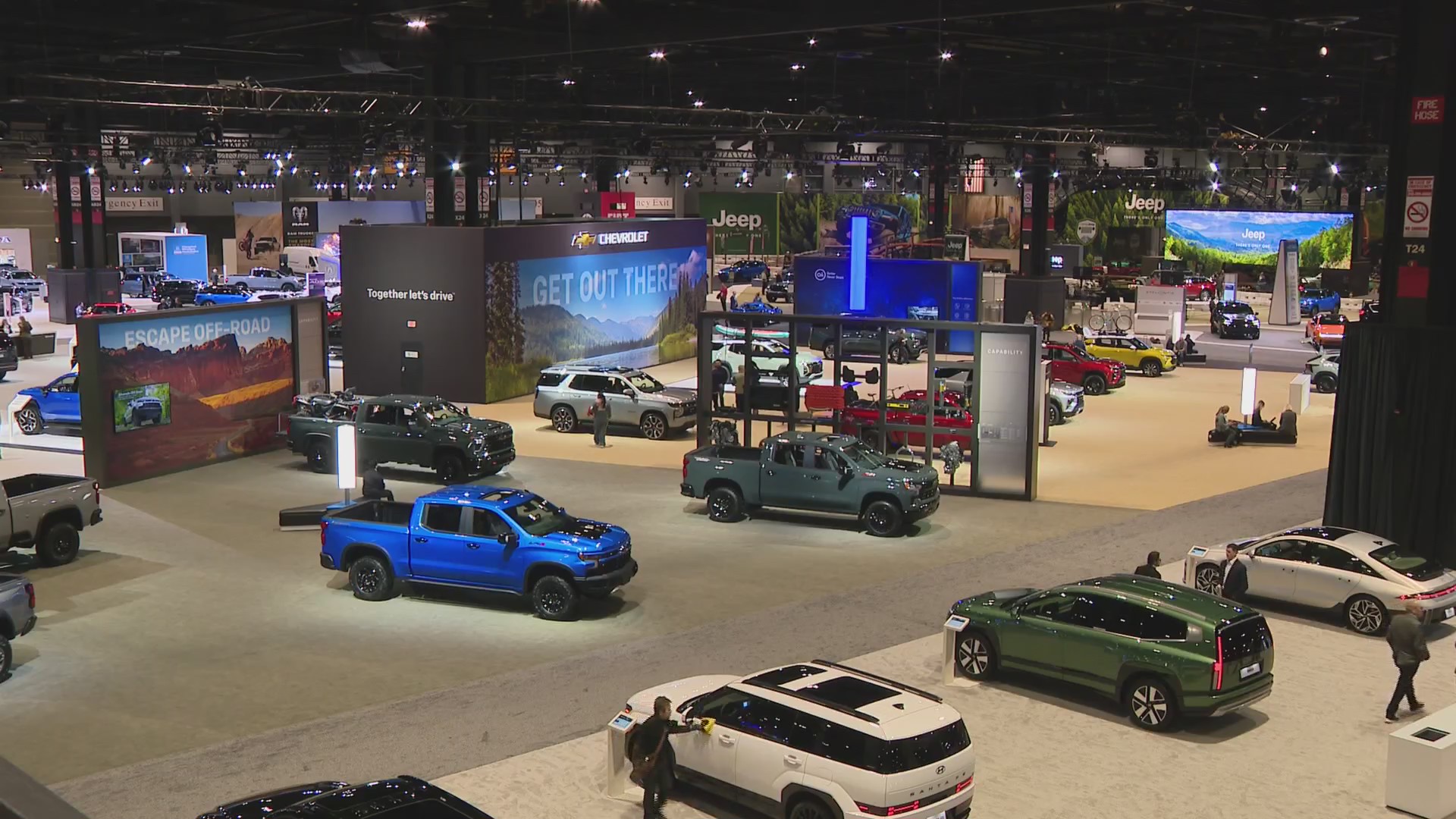 Preview: 117th Chicago Auto Show — WGN Evening News – WGN-TV
