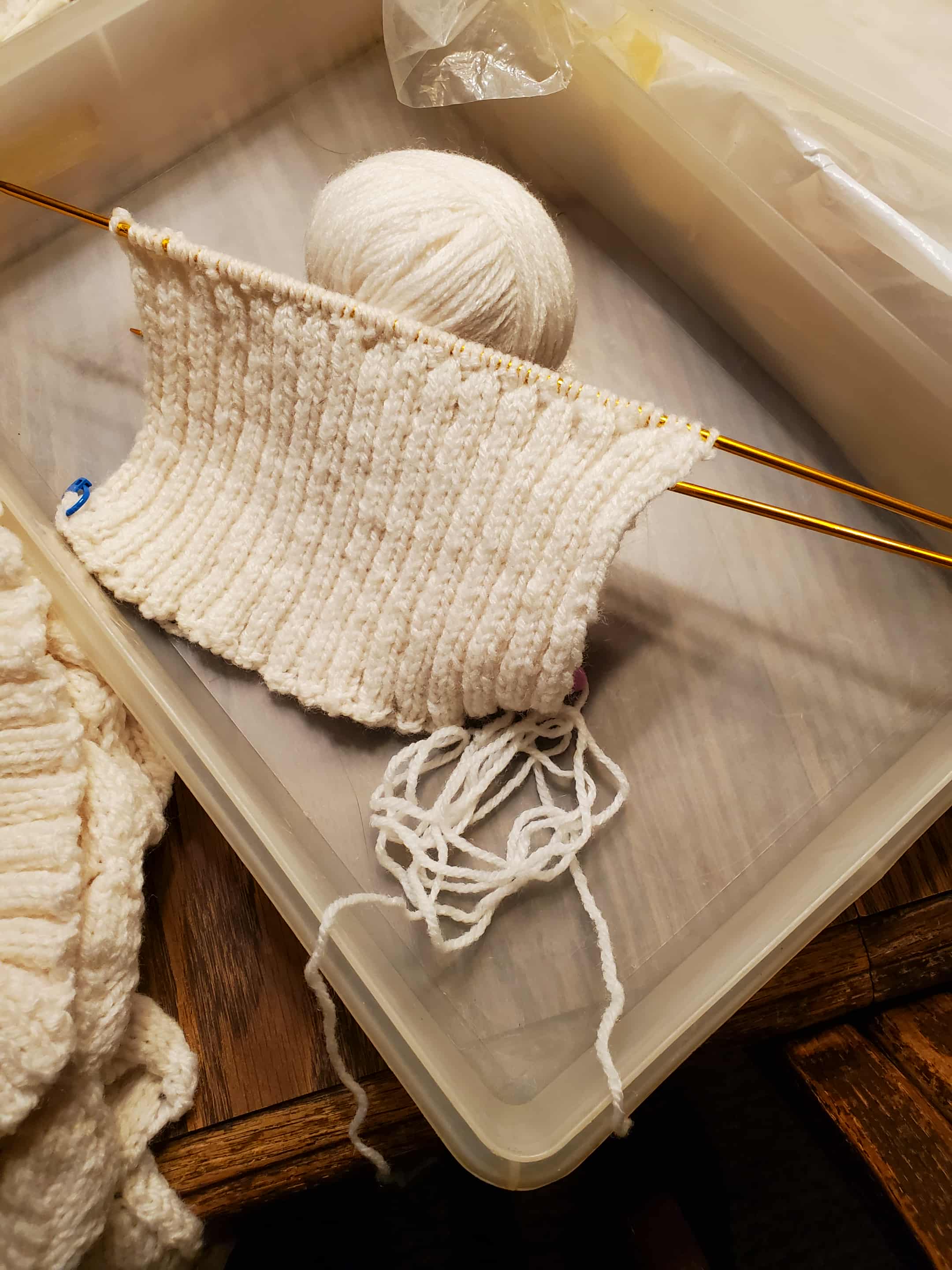 Loose Ends honors loved ones through unfinished crafts – FOX 2