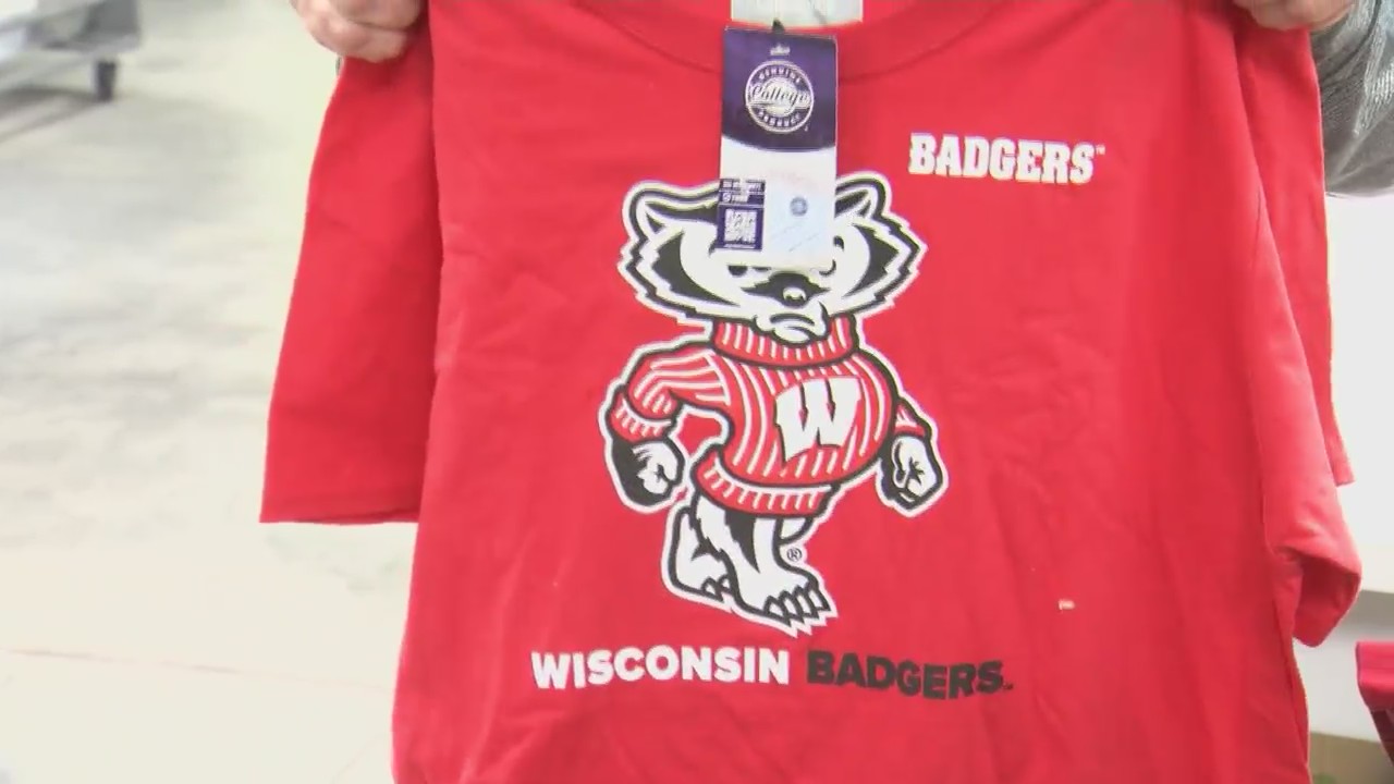 Fox Valley Badgers launch Team Clothing Madness to support Community ...
