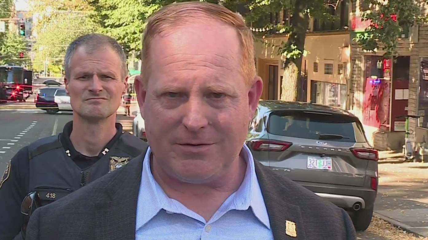 PPB Chief Bob Day speaks about fatal shooting in downtown Portland ...
