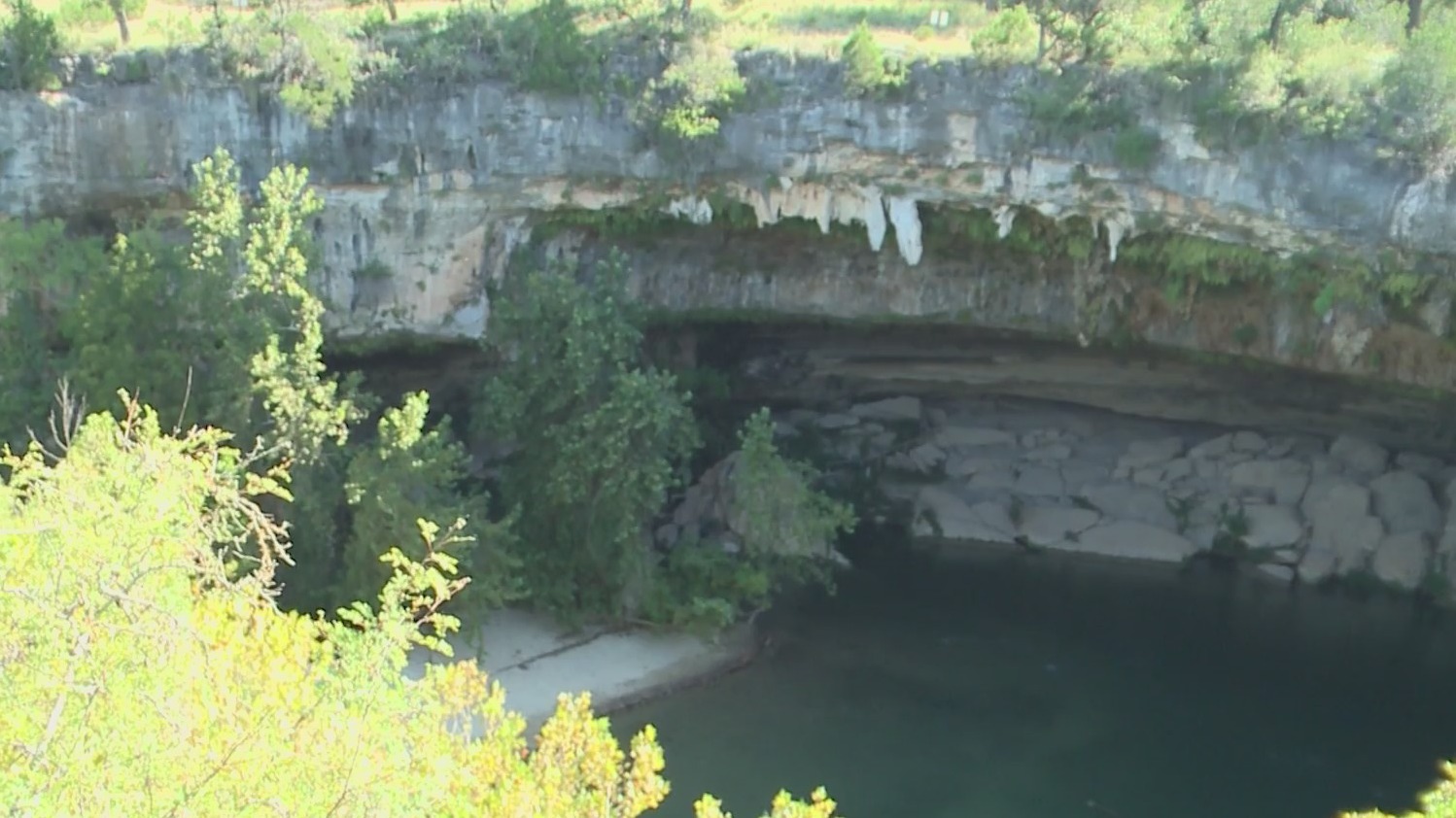 Swimming, once again, allowed at Hamilton Pool Preserve – KXAN Austin