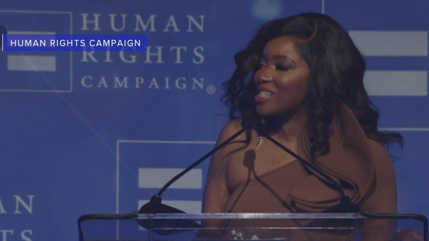 Crockett denies mocking Abbott’s disability in ‘Governor Hot Wheels ...