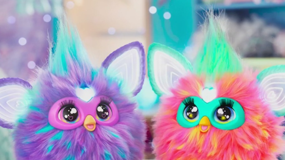 Fur and glitter cover New York in ‘Furby Wuz Here’ campaign – PIX11