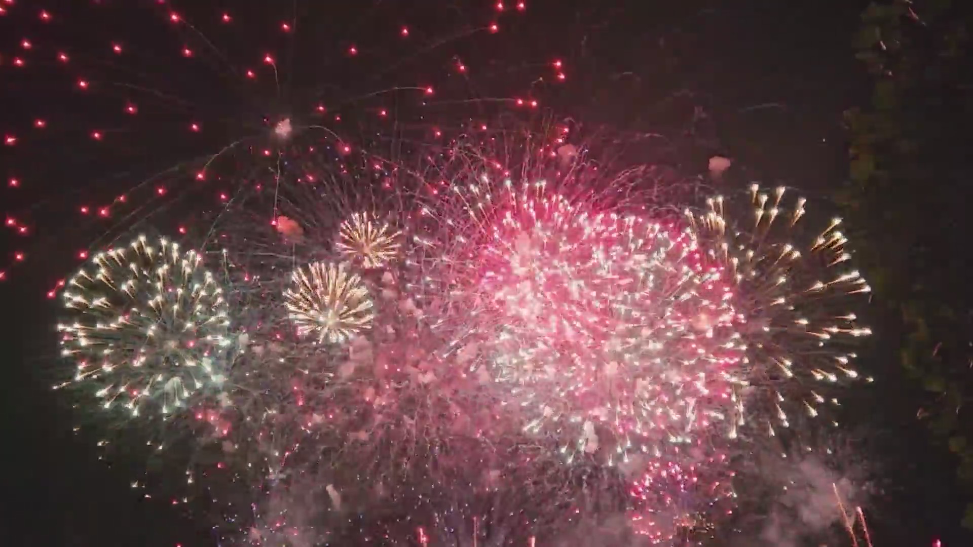 Delayed fireworks event held in Kearney Friday night – FOX 4 Kansas ...
