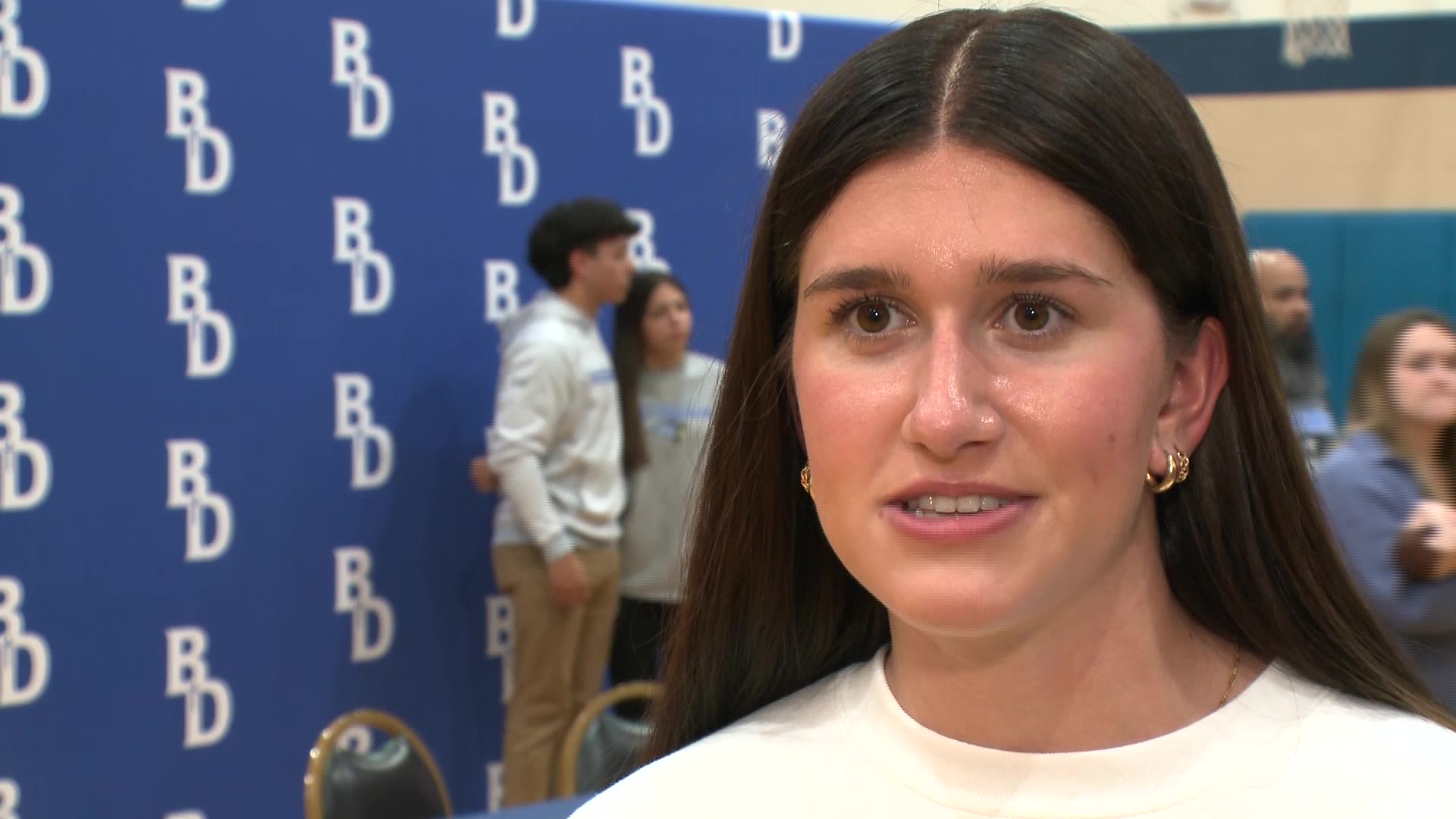 Anna McCarthy full interview on signing with Trine University track and ...