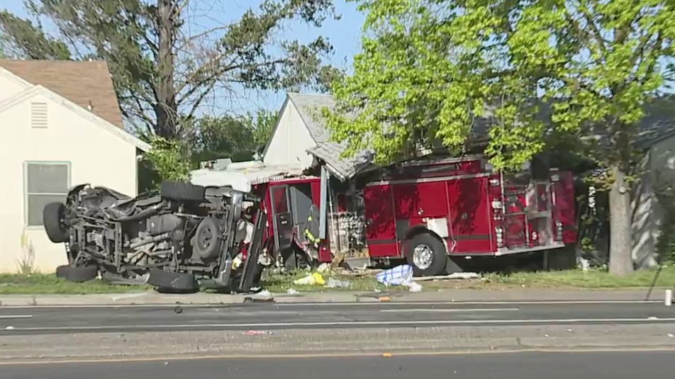 Stockton fire engine crashes into home – FOX40 News