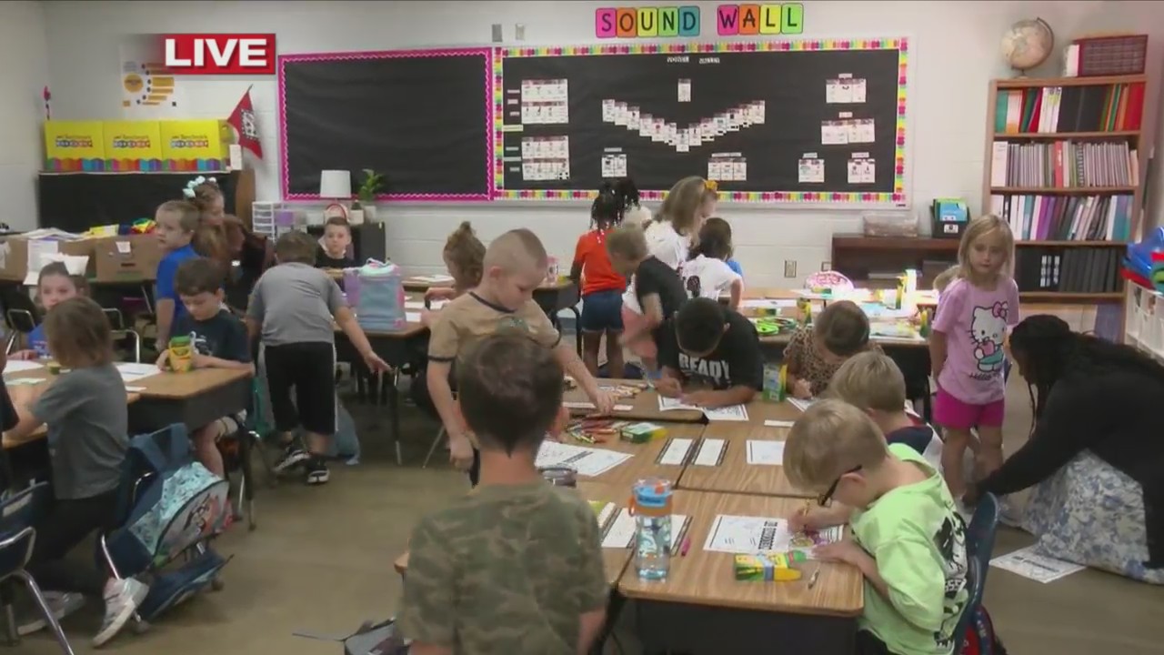 Guy–Perkins School District welcomes student for first day of classes ...