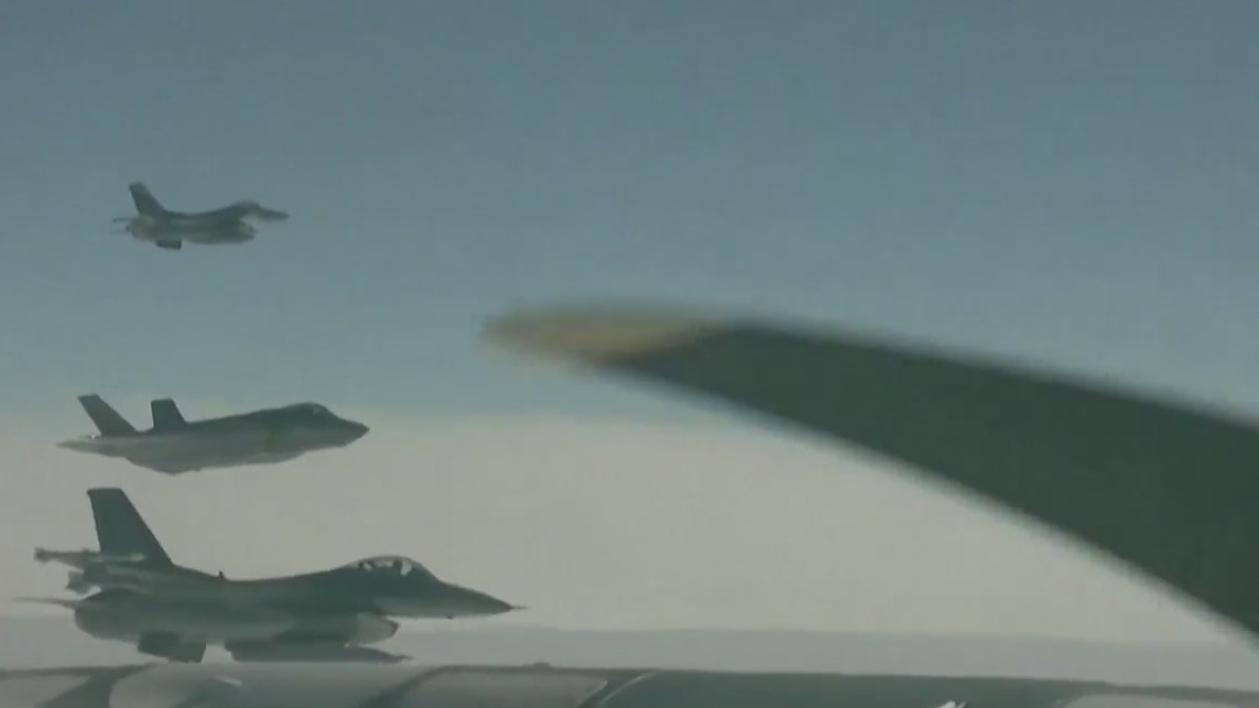US fighter jets intercept Chinese, Russian bombers of coast of Alaska ...