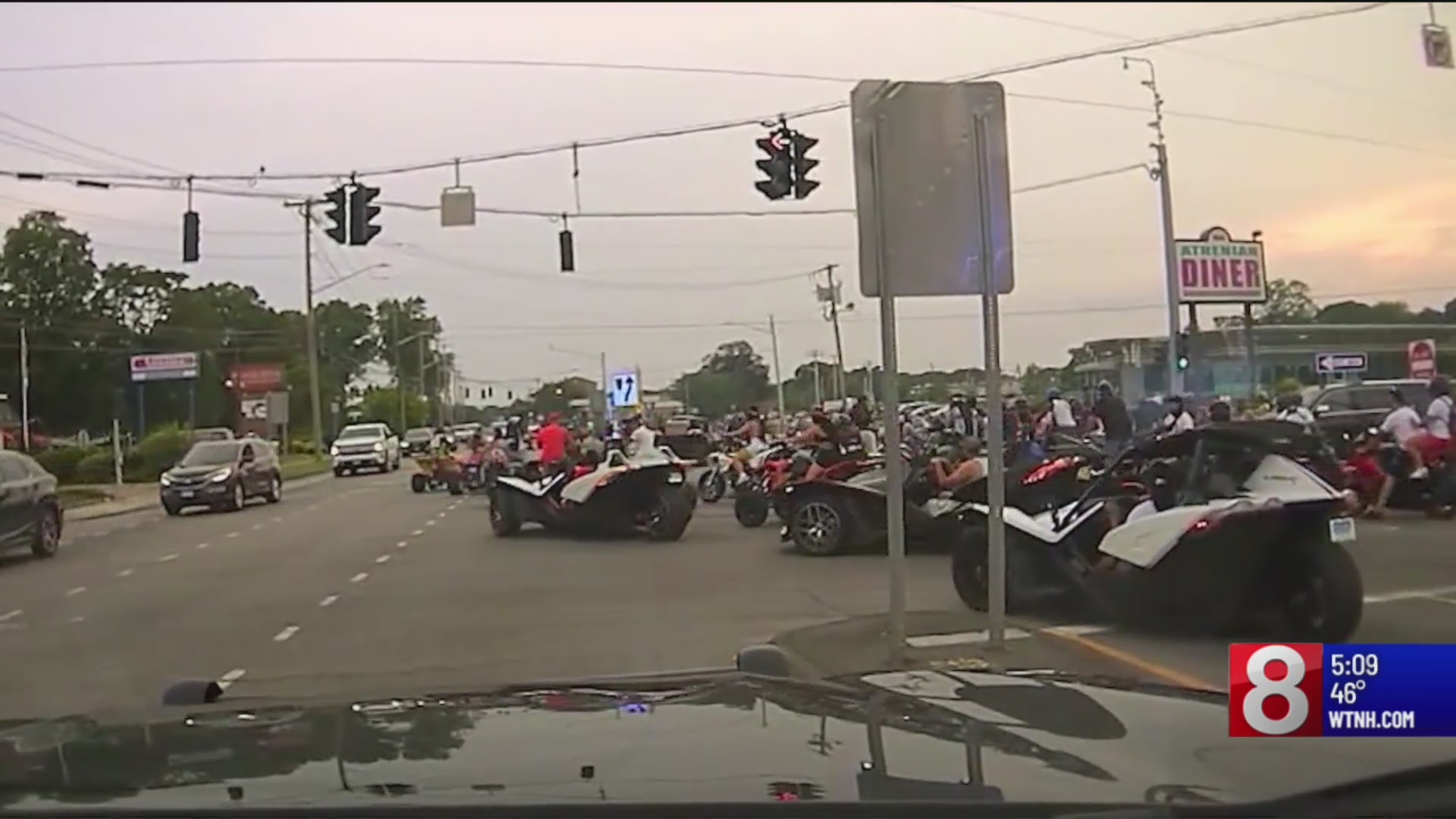 Street takeovers, traffic stops focus of legislation – WTNH.com