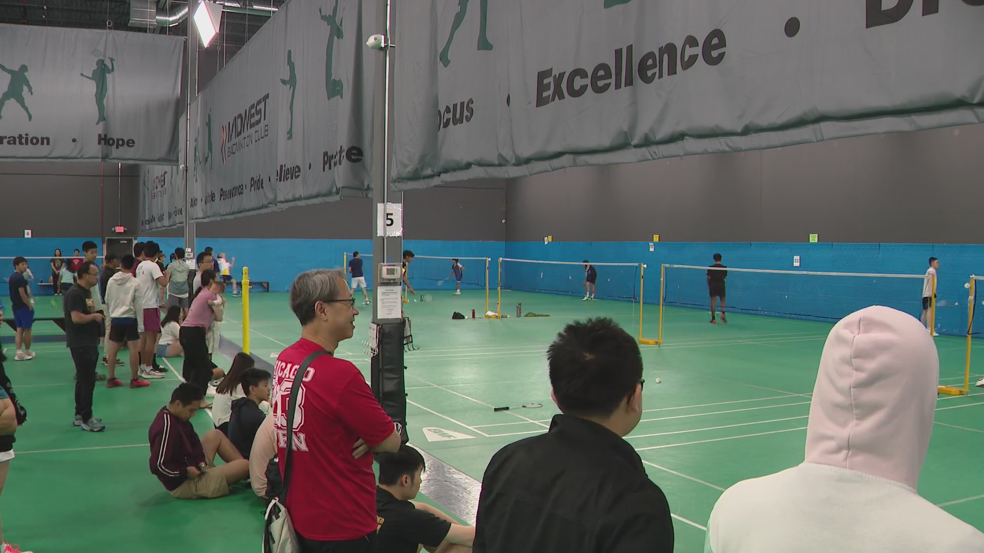 Weekend Break: Chicago Open at the Midwest Badminton Club – WGN-TV