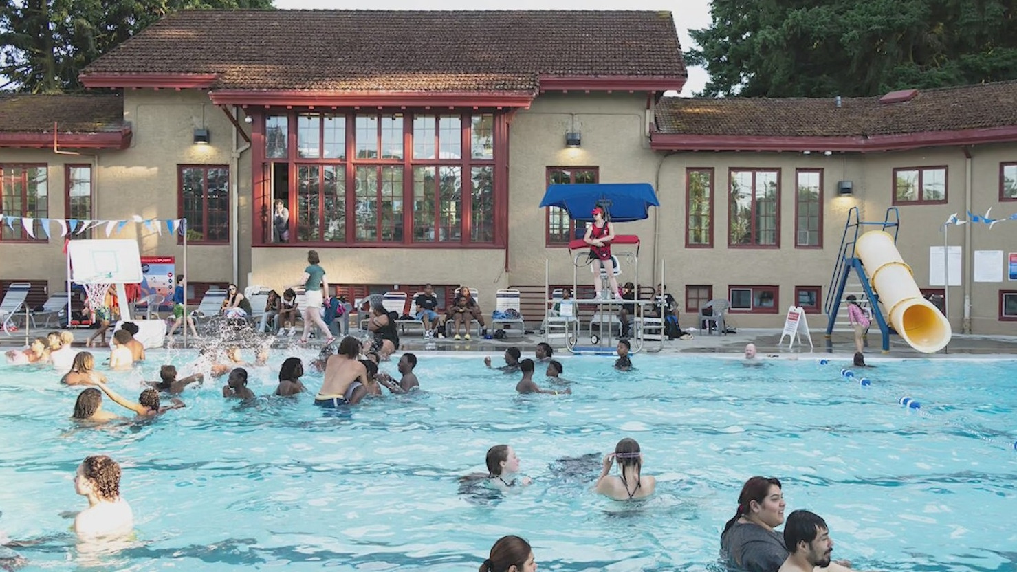 Peninsula Park pool to stay open into September after early closure ...