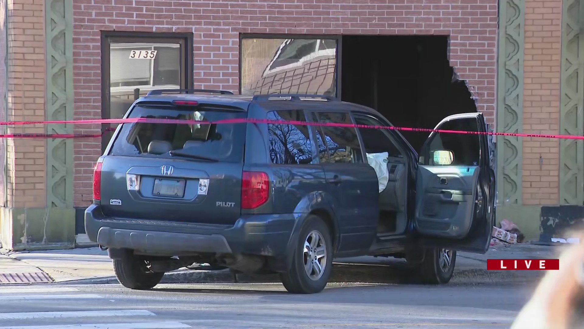 Man crashes into building after being shot in head in Gage Park: CPD ...