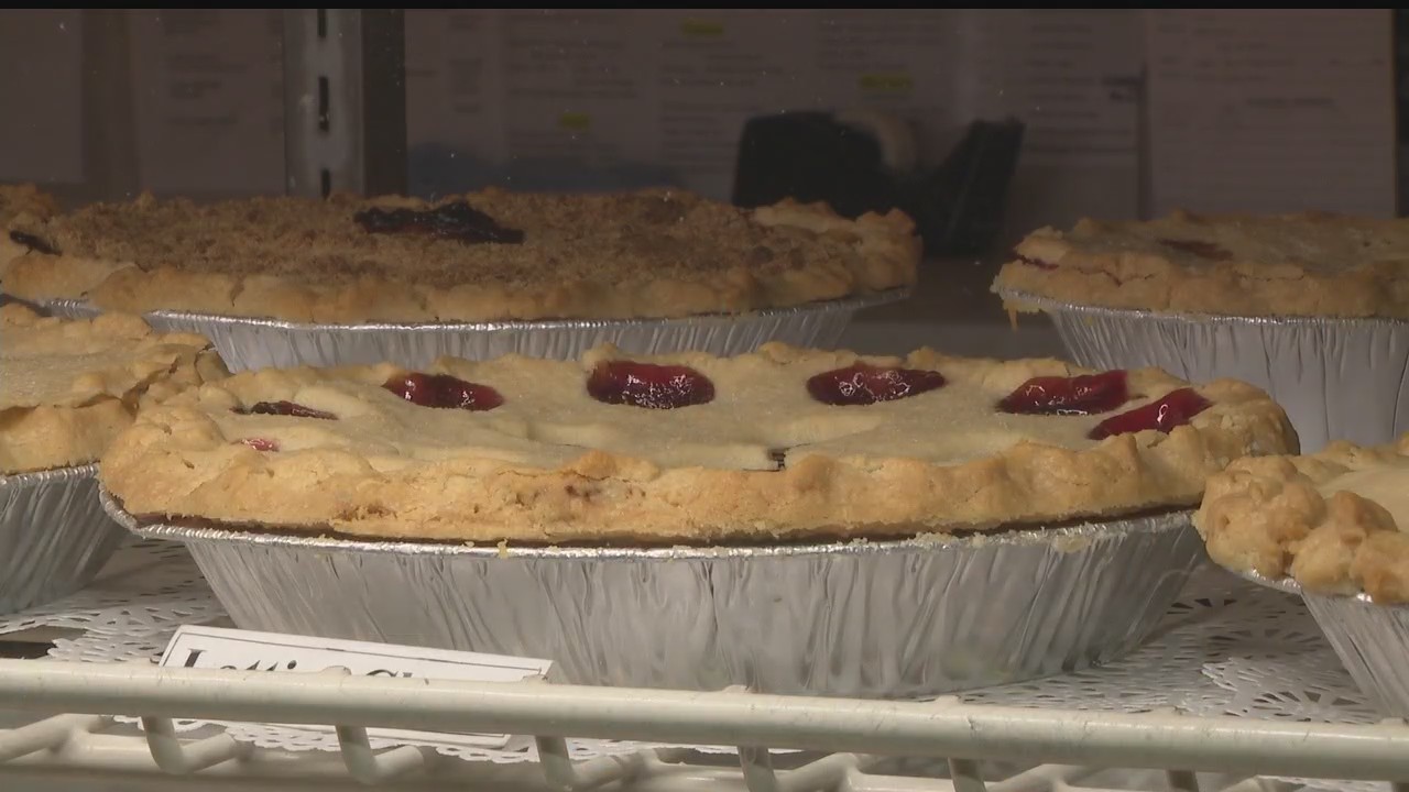 Columbiana bakery absorbing inflation costs for customers – WKBN.com