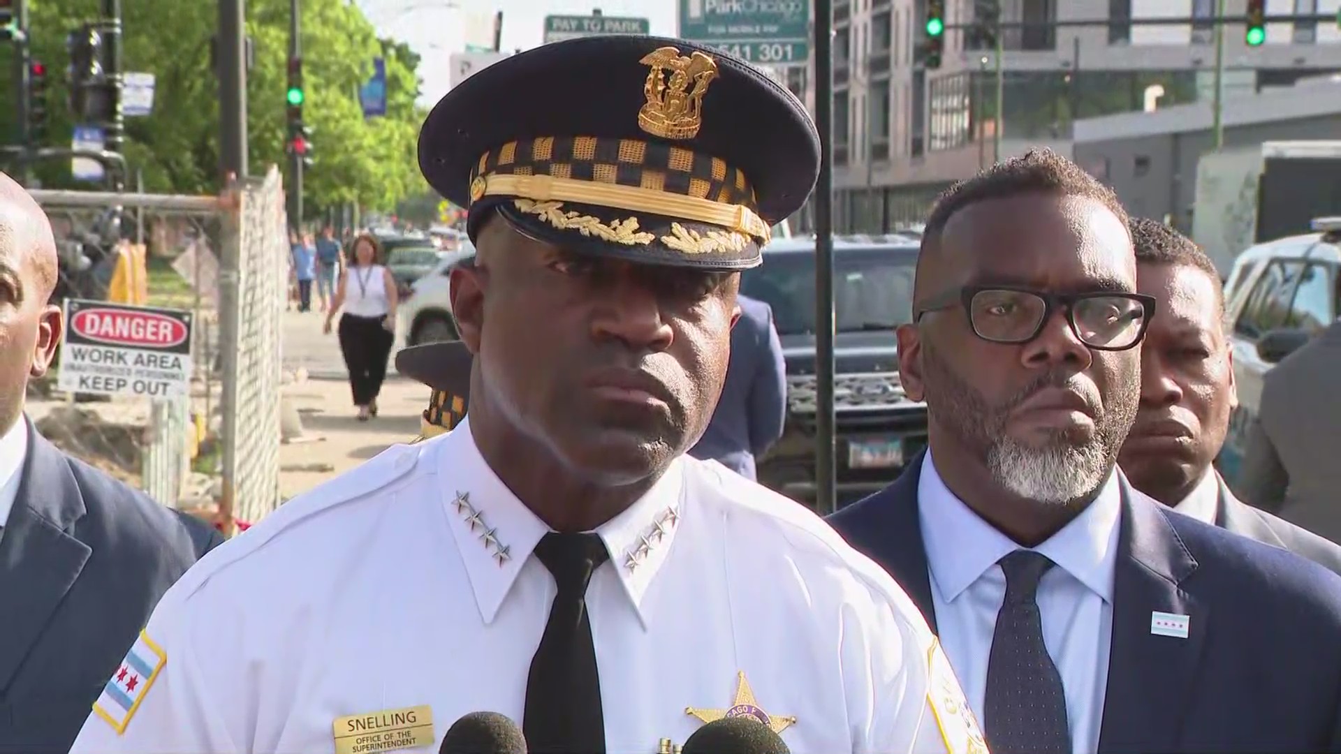 Chicago’s mayor, top cop speak after 7-year-old shot, killed on West ...