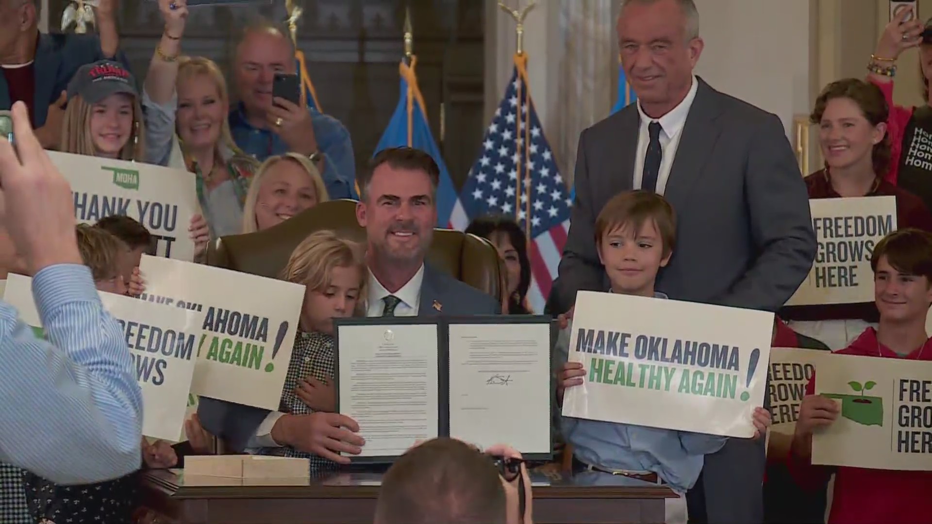 Oklahoma Governor Stitt and Secretary of Health Robert F. Kennedy Jr ...