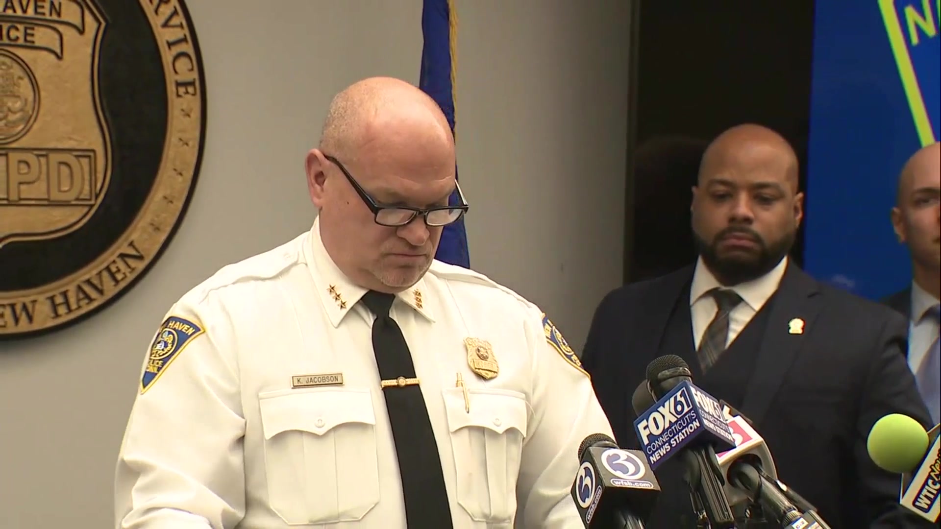 New Haven police reconnect father with daughter who was kidnapped in ...