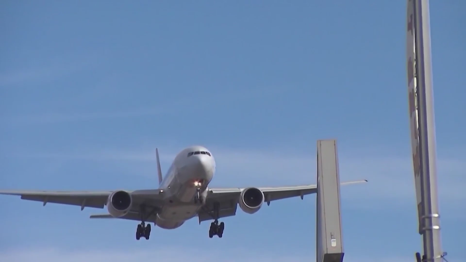 How to find the cheapest flights for holiday travel – FOX31 Denver
