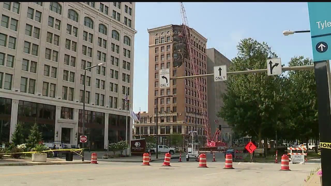 Realty Building demolition continues in Youngstown – WKBN.com