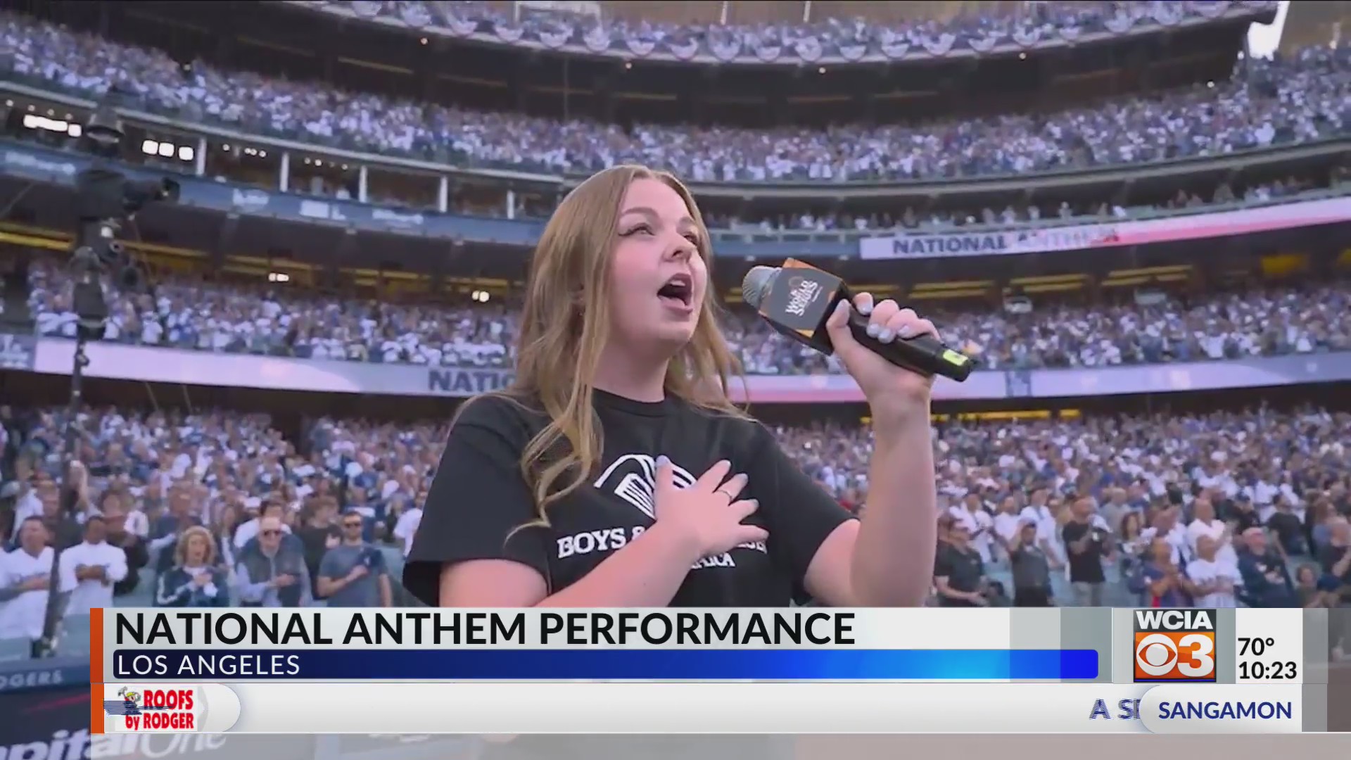 U of I freshman sings national anthem at World Series – WCIA.com