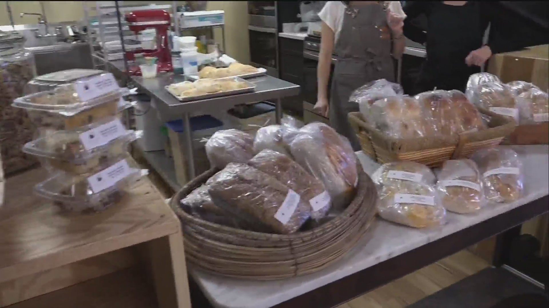 304 Today: Fish Hawk Acres bakery – WBOY.com