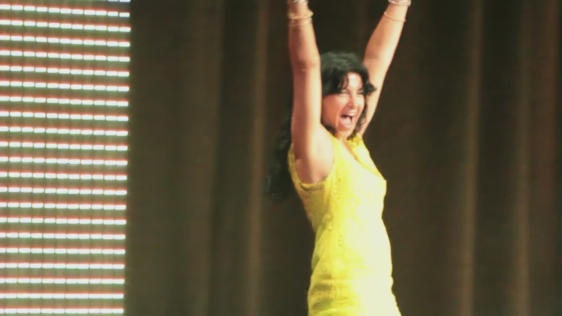 Armenian History Month: ALEX AND ANI founder Carolyn Rafaelian – KTLA