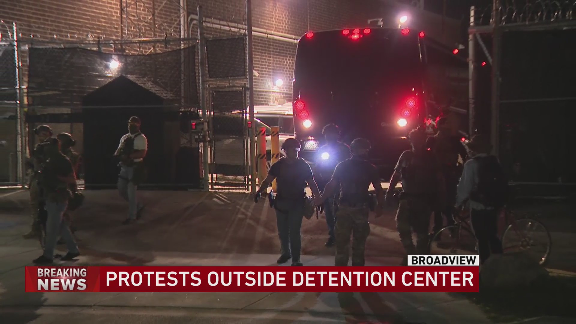 Tensions escalate at Broadview ICE processing center – WGN-TV
