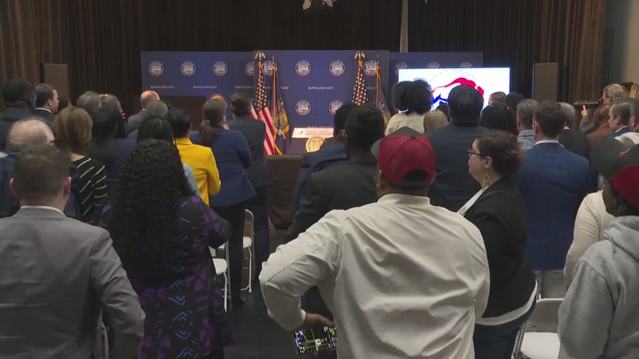 Hochul, Brown, members of 5/14 Memorial Commission speak during ...