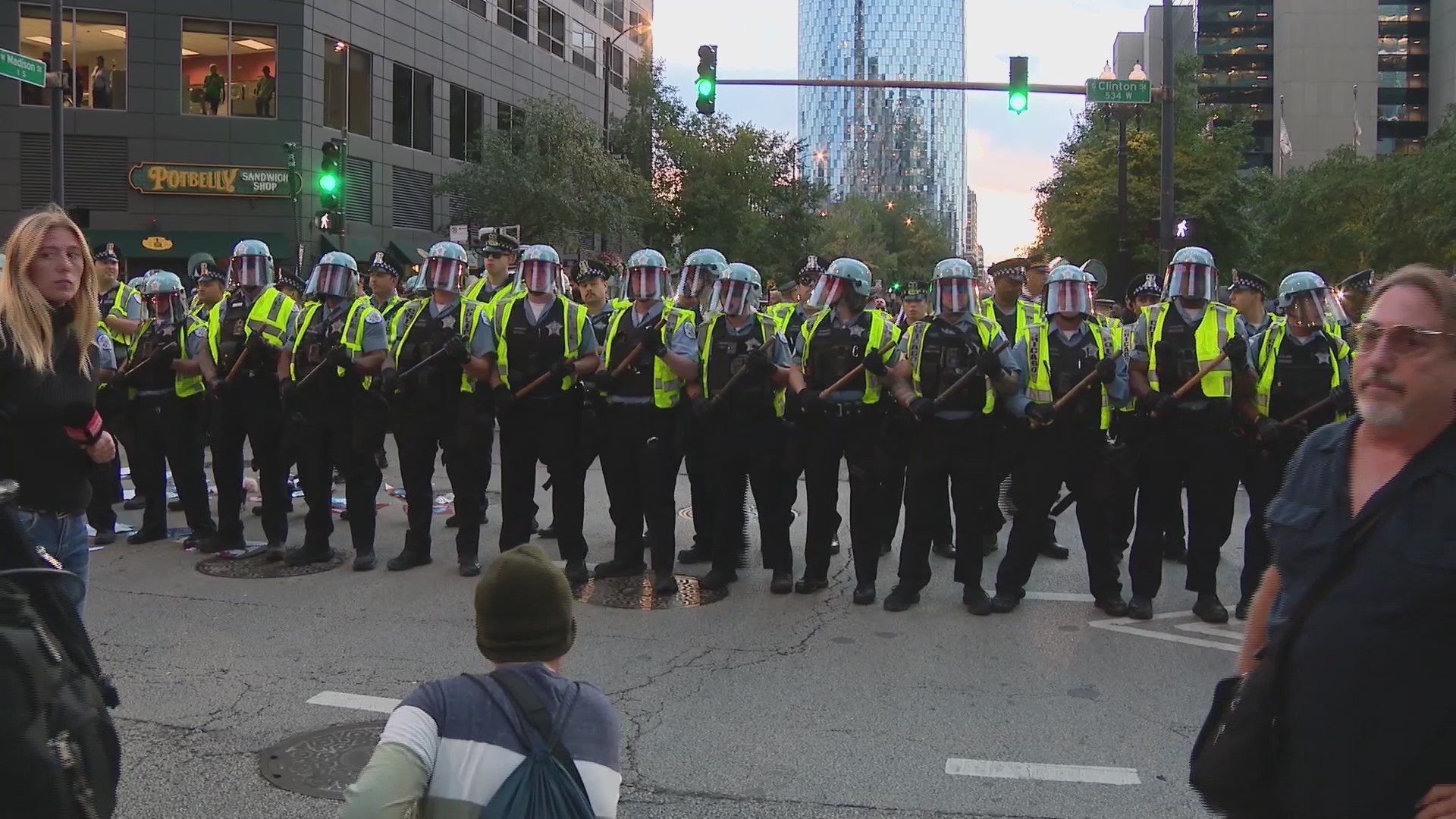 At least 55 arrested after protestors clash with Chicago police near ...