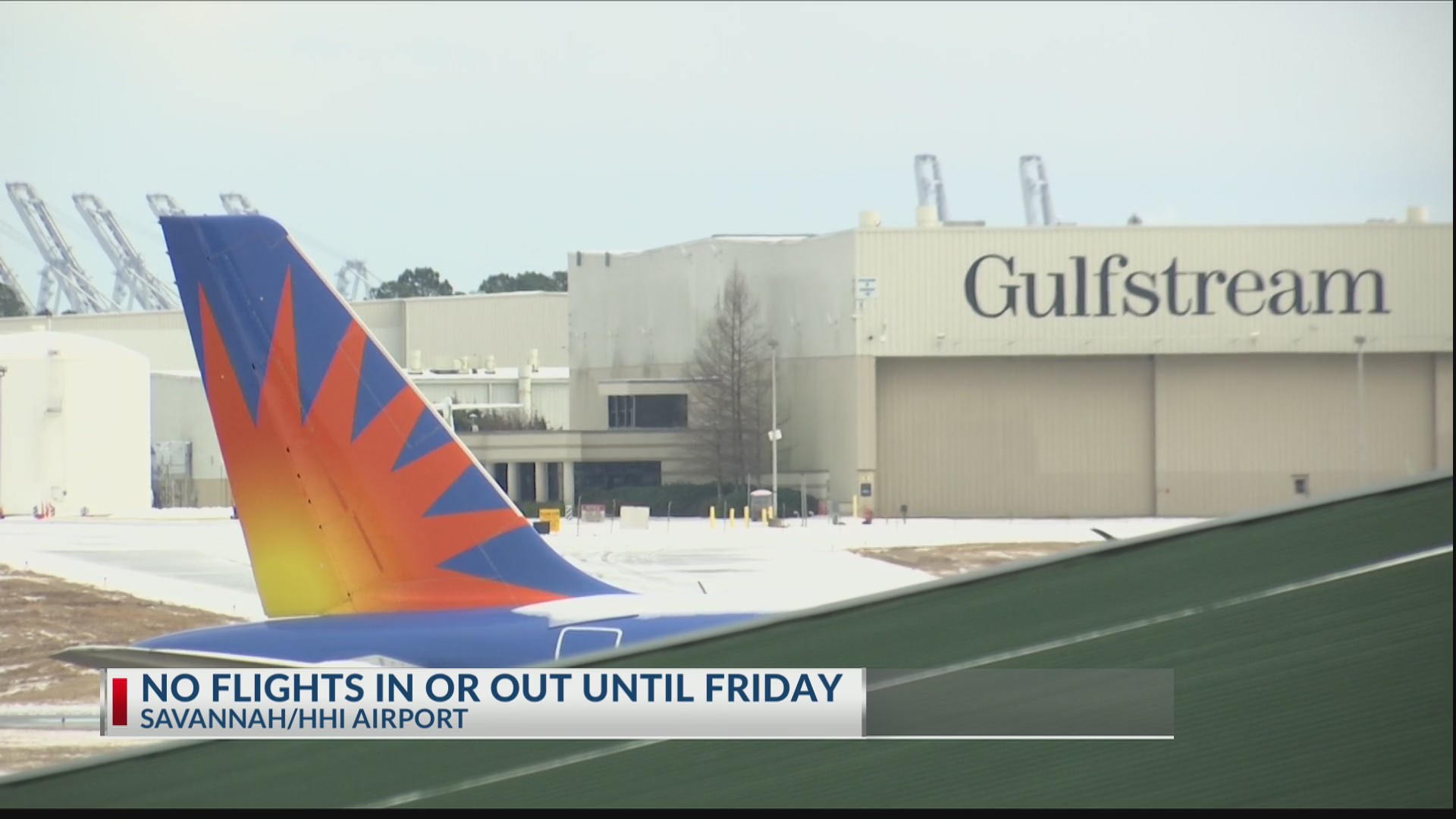 Runways at Savannah/Hilton Head airport closed until noon Friday – WSAV-TV