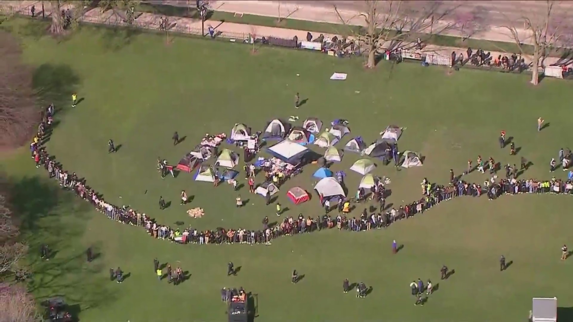 Northwestern students set up camps on Evanston campus in pro ...