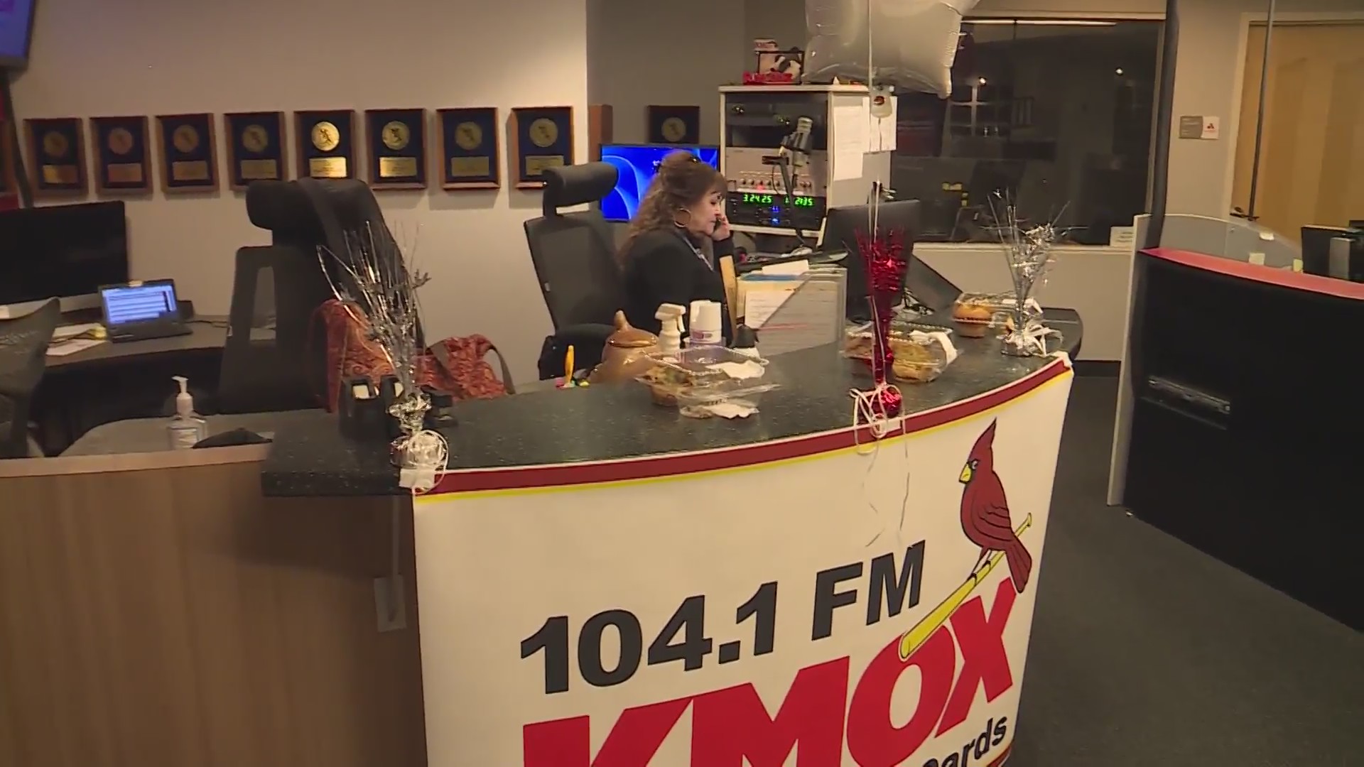KMOX expands reach with FM frequency – FOX 2