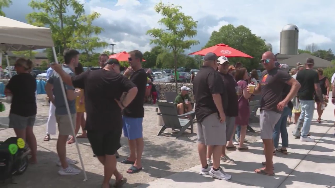 De Pere community comes together to celebrate Hadley Baker’s birthday ...