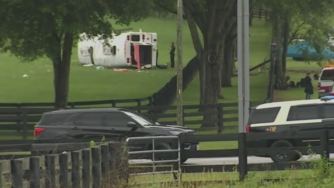 8 dead, 40 wounded after crash on Florida Highway | NewsNation Live ...