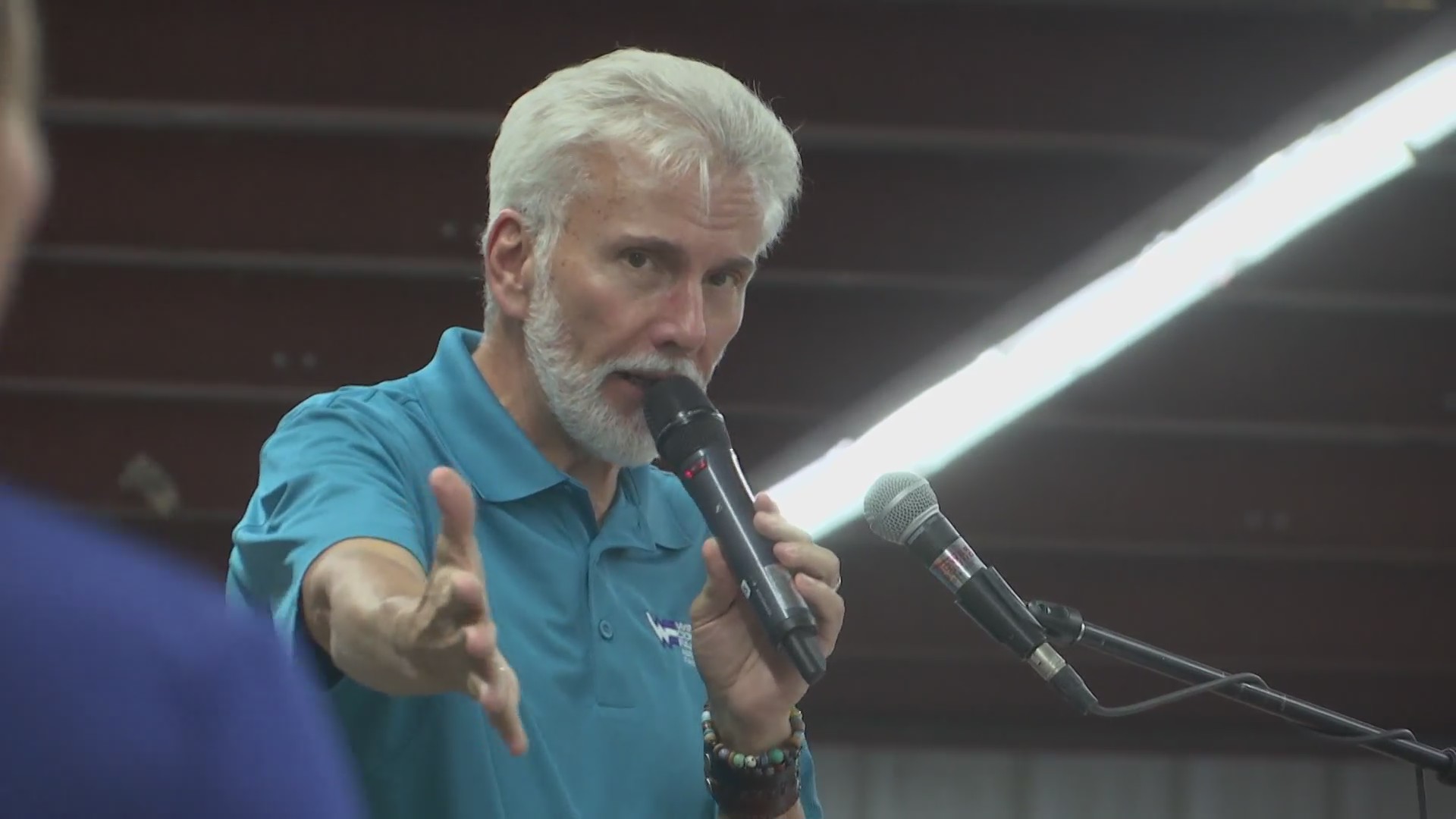 Rockford radio personality Steve Summers honored for 40 years at ...