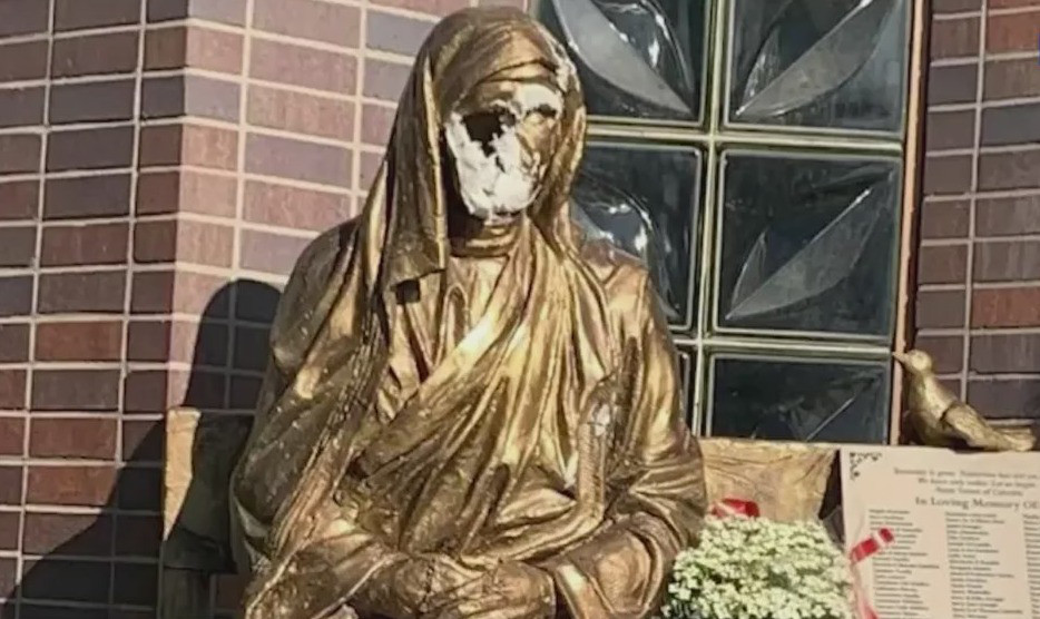 Brooklyn church celebrates renewal of destroyed statues – PIX11